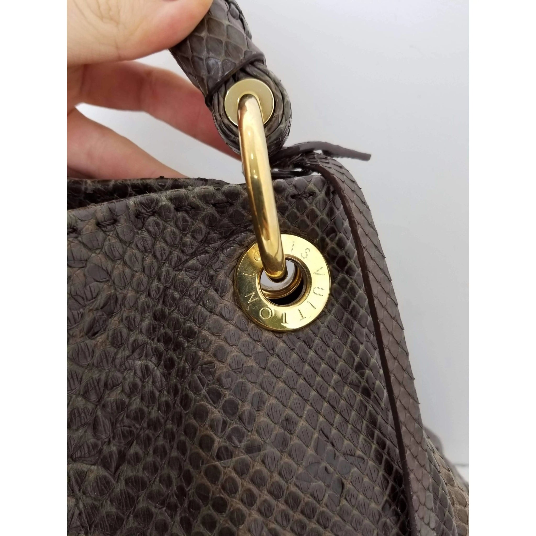 Louis Vuitton Artsy MM Python Bag – Bagaholic